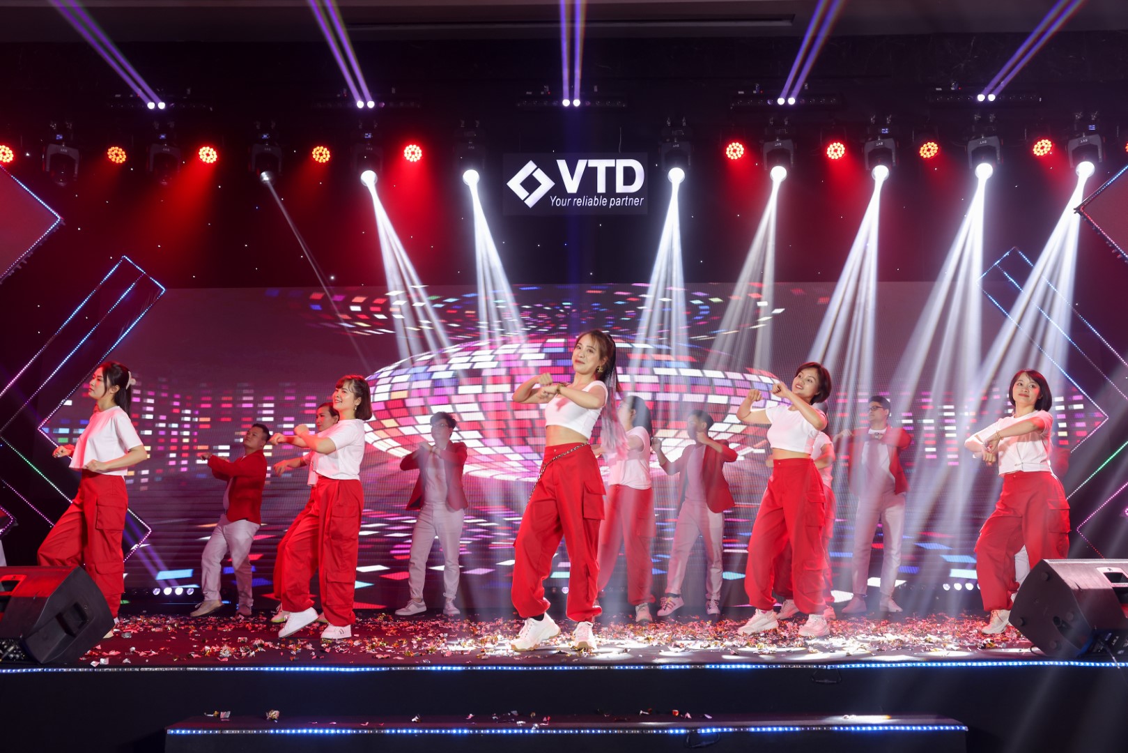 ẤN TƯỢNG VÀ GIÀU CẢM XÚC - LỄ KỶ NIỆM VTD TRÒN 20 TUỔI - VTD